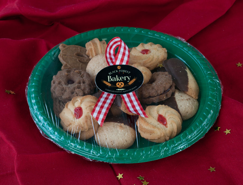 Bunter Teller (Colourful Plate) - Black Forest Bakery